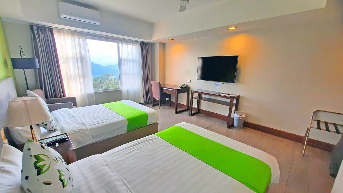 Deluxe Room – Newtown Plaza Hotel